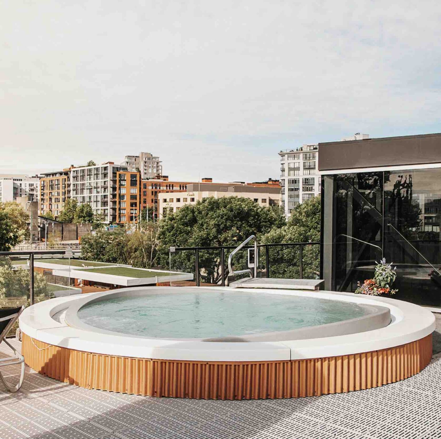 Bonus: Before going to Bota Bota, participate to the Old Montreal Food Tour